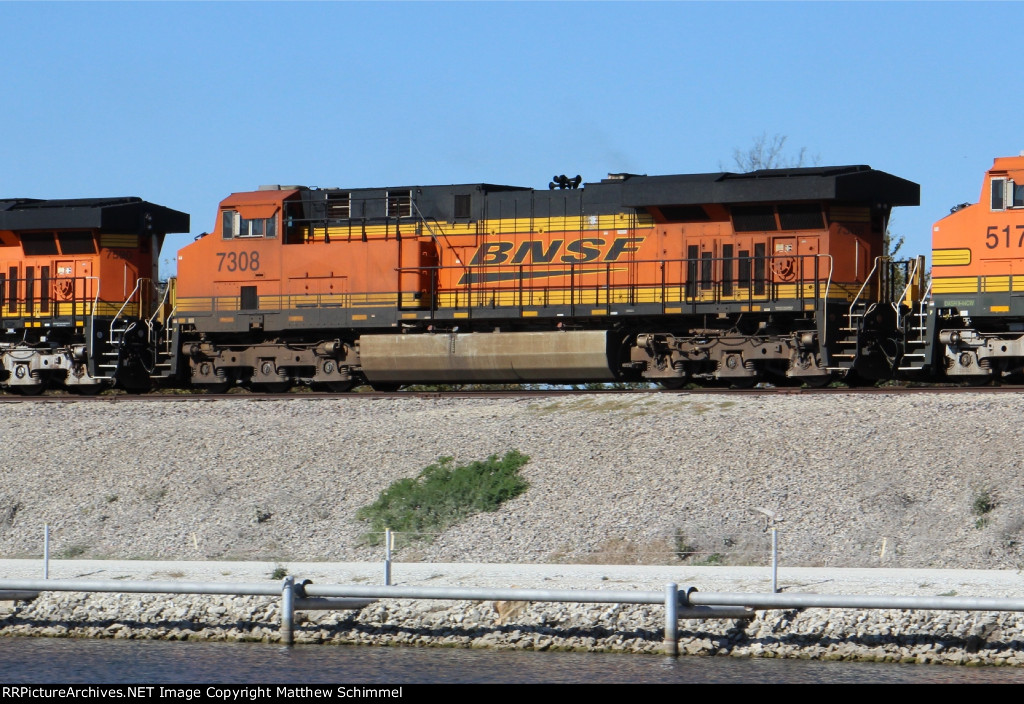 BNSF 7308